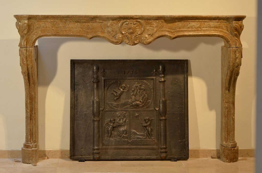 Elegant 18th Century Fireplace - Schermerhorn Antique Fireplaces